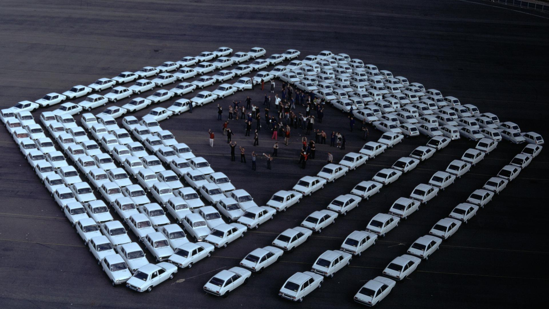 Renault Twingo and Safrane's 30th Anniversary – AutomoBible