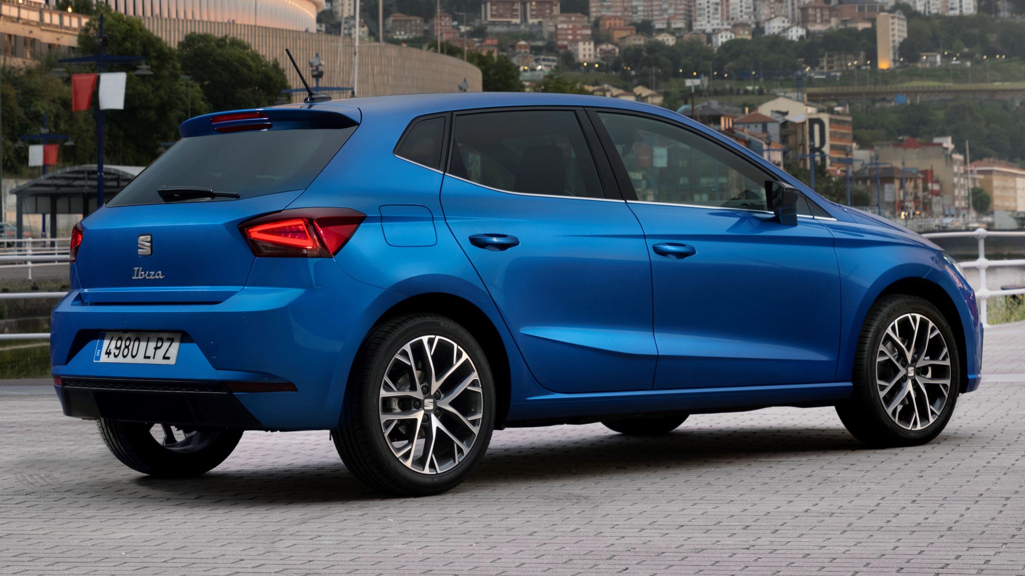 AWD, FWD or RWD: Which Traction Is Better? – AutomoBible