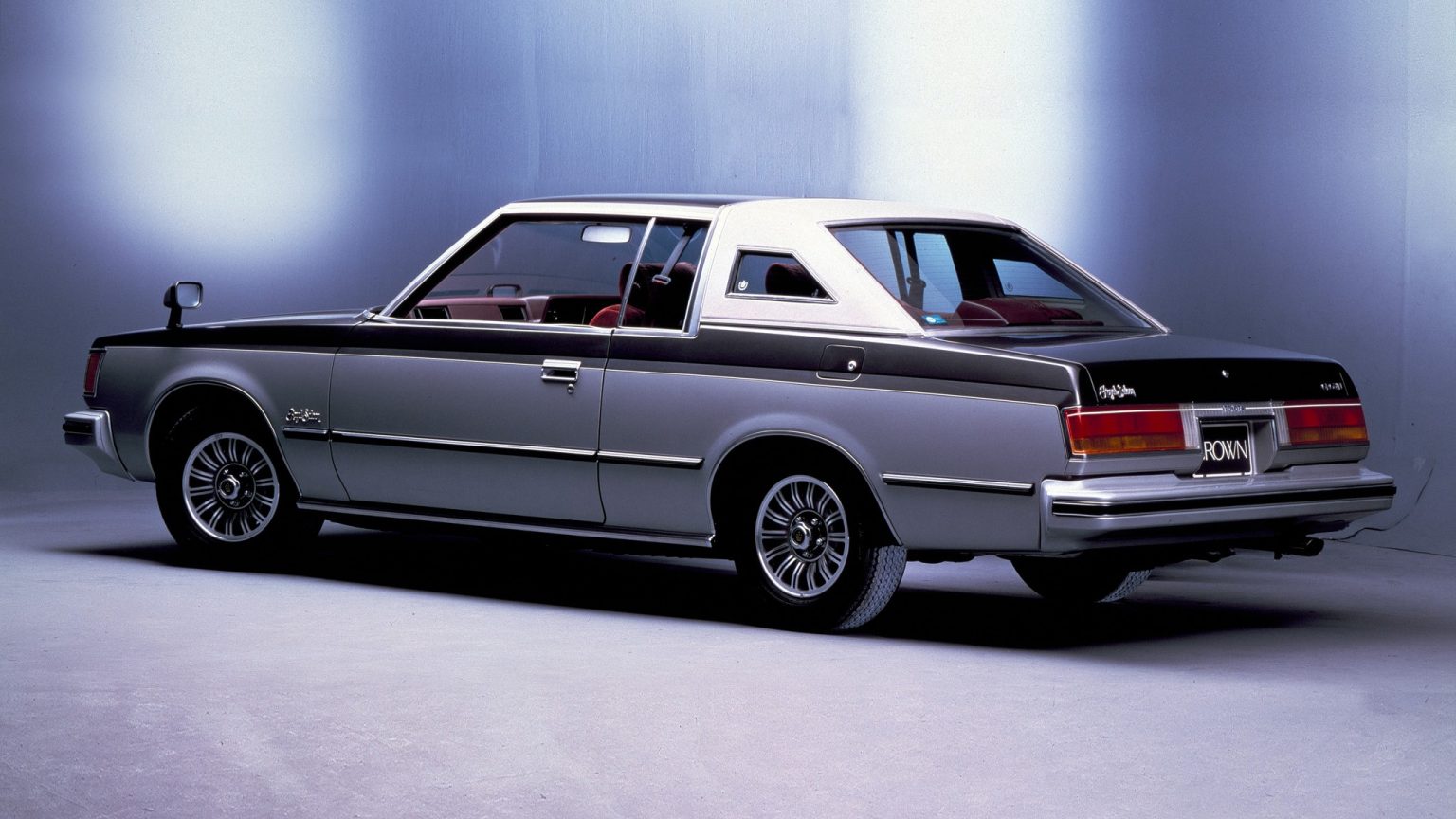 Car Opera Window: From Utility to Style – AutomoBible