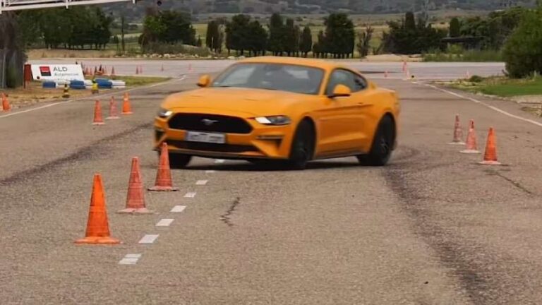 Moose Test Became Famous 26 Years Ago – AutomoBible